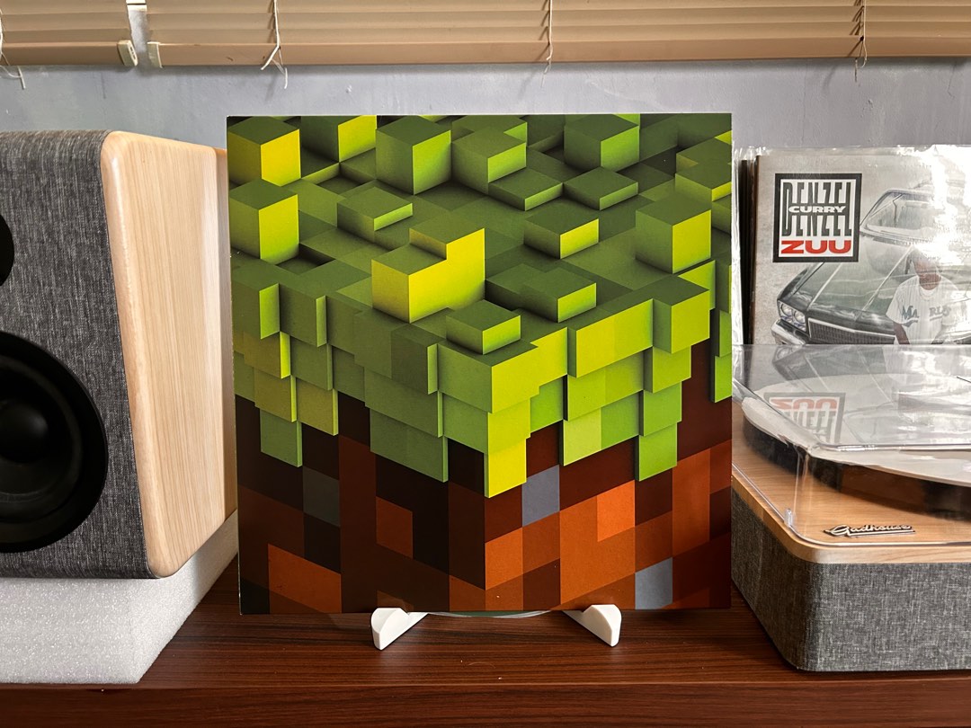 C418 - Minecraft Vol Alpha OST Vinyl, Hobbies & Toys, Music & Media ...