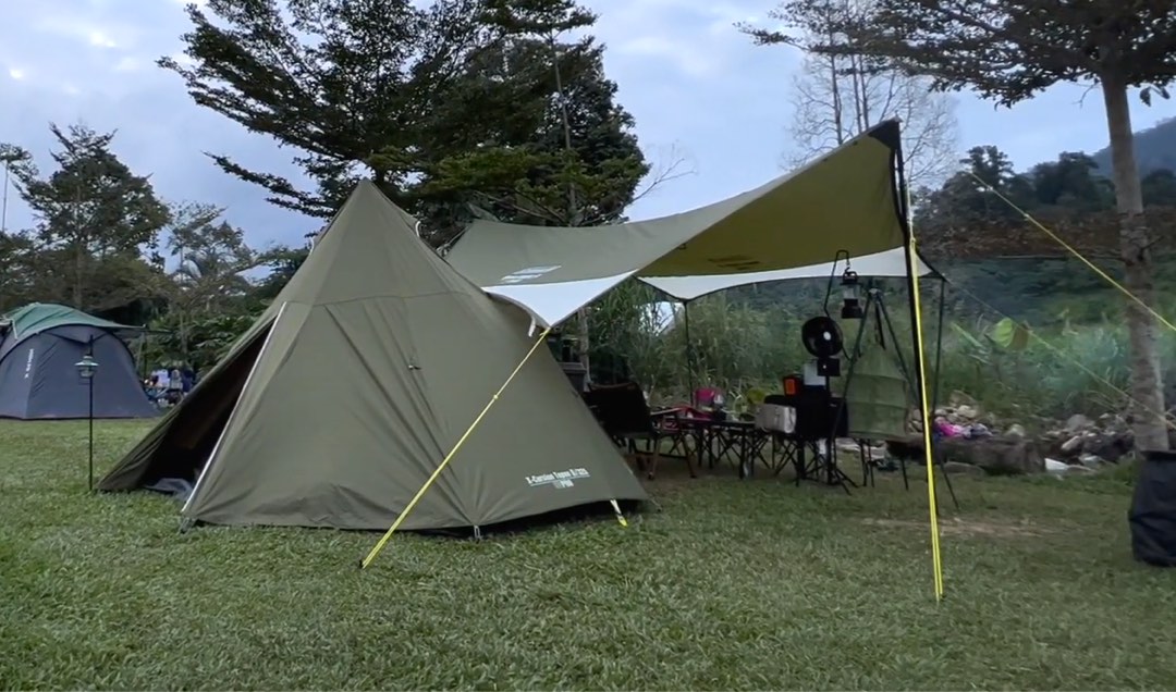 Coleman Hexa Light II Tarp, Sports Equipment, Hiking & Camping on Carousell