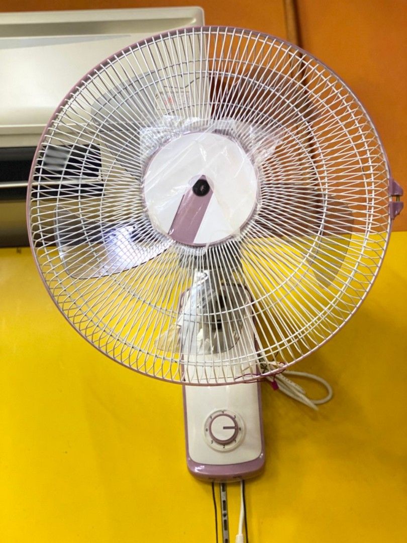 CYTECH CROWN WALL FAN, Furniture & Home Living, Lighting & Fans, Fans ...