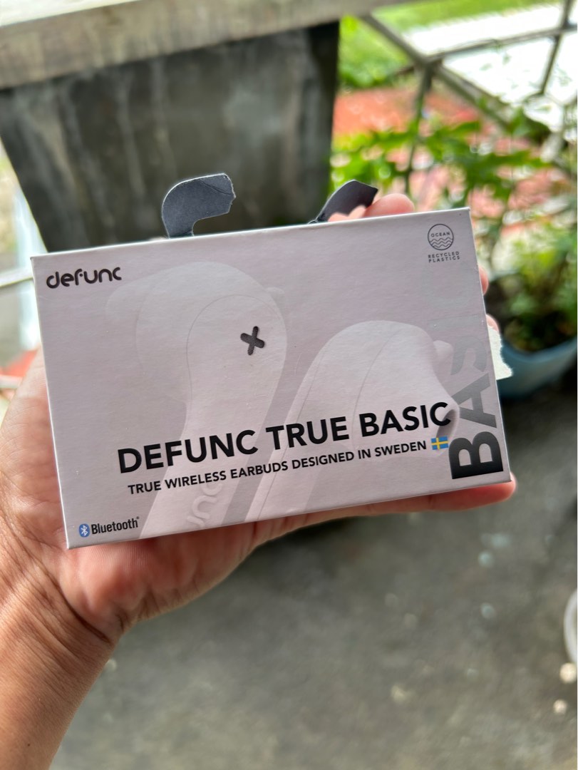 DEFUNC TRUE BASIC EARBUDS, Audio, Earphones on Carousell