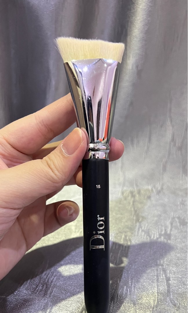 Dior Dew shape foundation brush [15], Beauty & Personal Care, Face, Makeup on Carousell