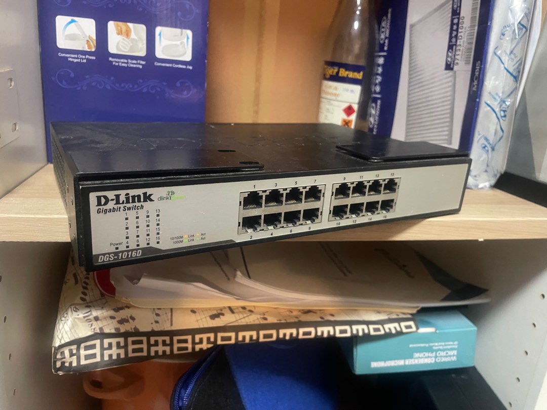 Dlink network switch/hun, Computers & Tech, Parts & Accessories ...