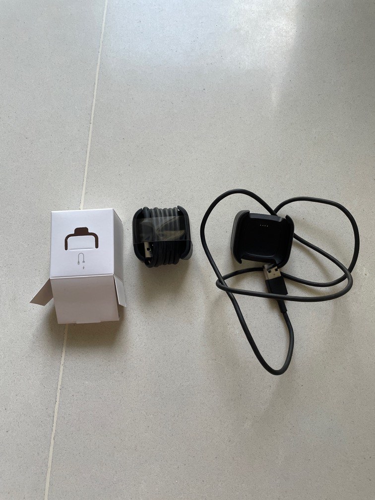 Fitbit versa 2 charger, Computers & Tech, Parts & Accessories, Chargers ...