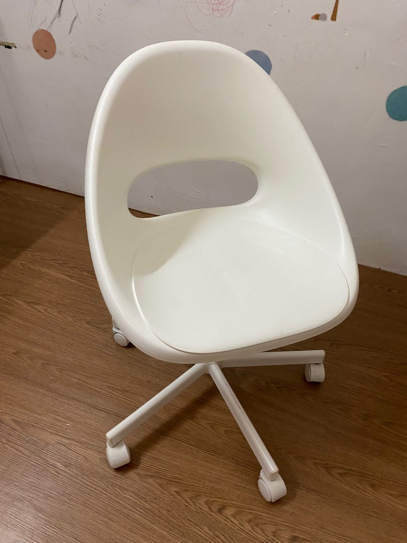 Kerusi Roda Ikea, Furniture & Home Living, Furniture, Chairs on Carousell