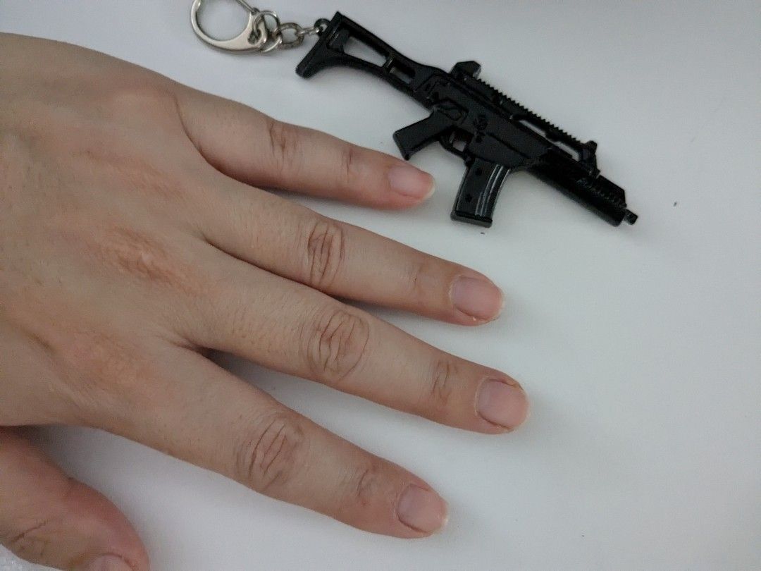 Keychain Paperweight Black Solid Metal MP5 Machine Gun Toy, Hobbies ...