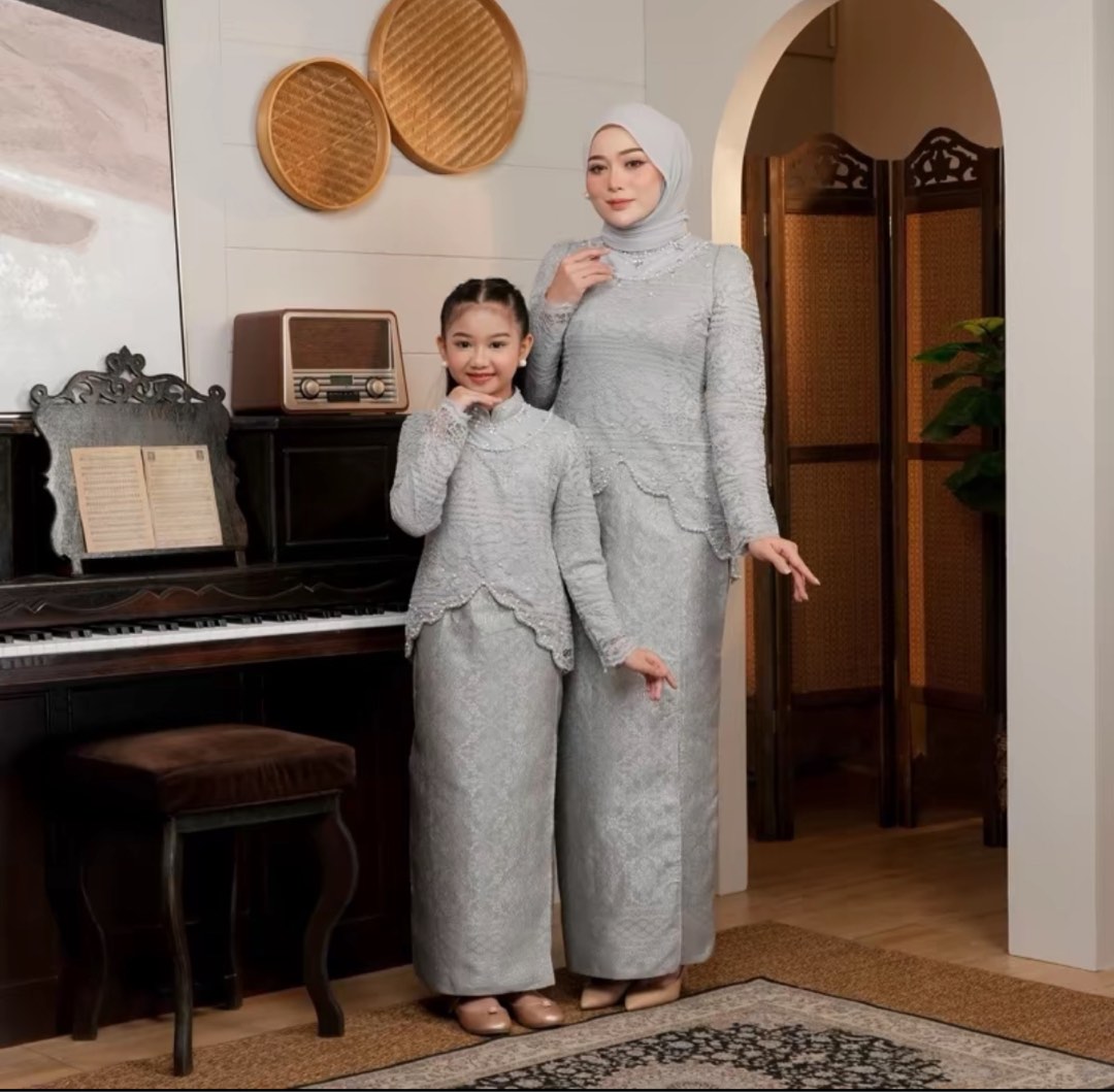 Kurung Songket Davina Ibu Anak, Women's Fashion, Muslimah Fashion, Baju ...