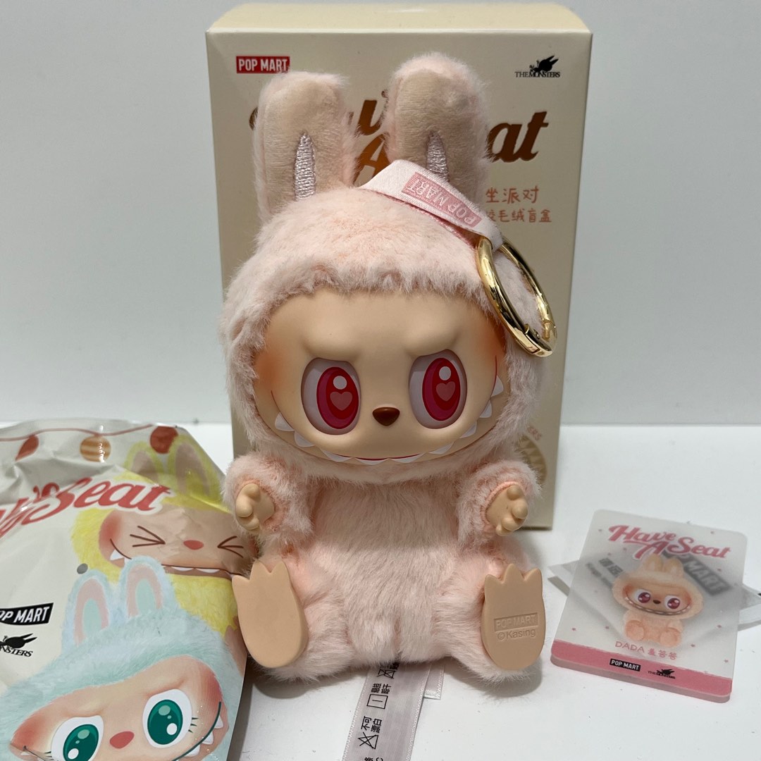 Labubu V2 Dada dan Case, Toys & Collectibles, Mainan di Carousell