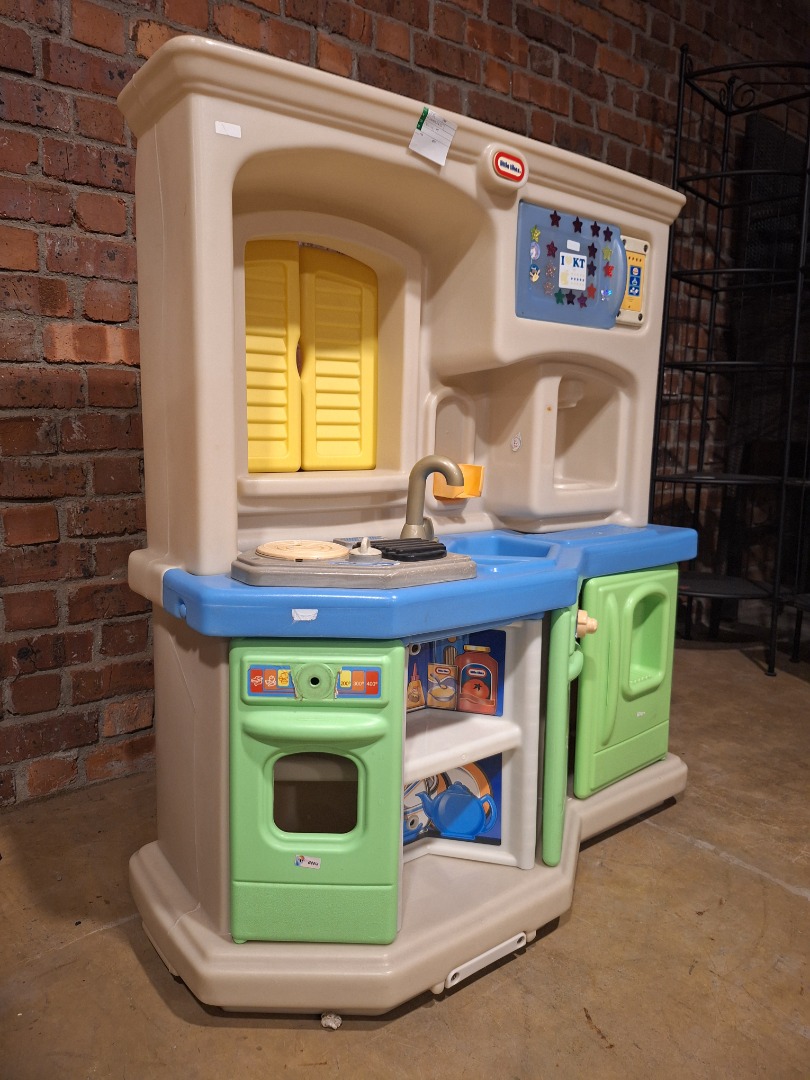 Little Tikes Children's Play Kitchen Set | Little Tikes, Set Dapur ...