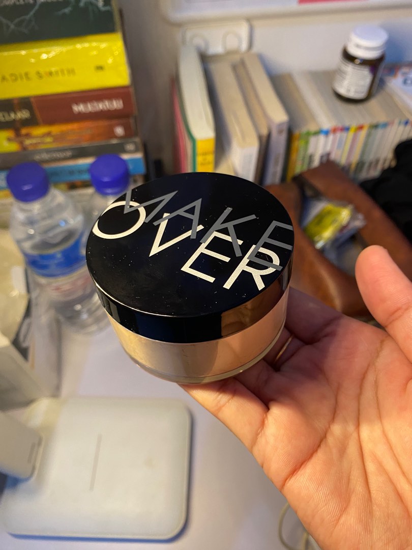 Makeover Silky Smooth Loose Powder - VANILLA, Kesehatan & Kecantikan ...