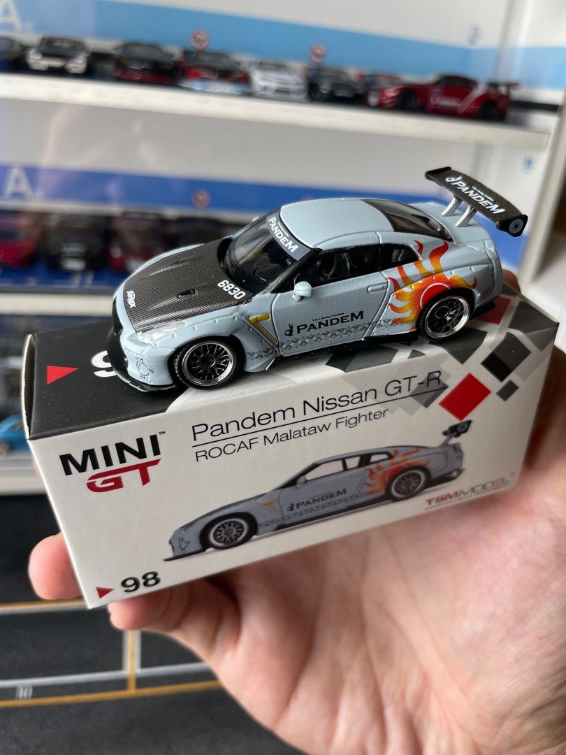 Mini GT #98 PANDEM nissan GTR ROCAF Malataw fighter GT WING, Hobbies ...