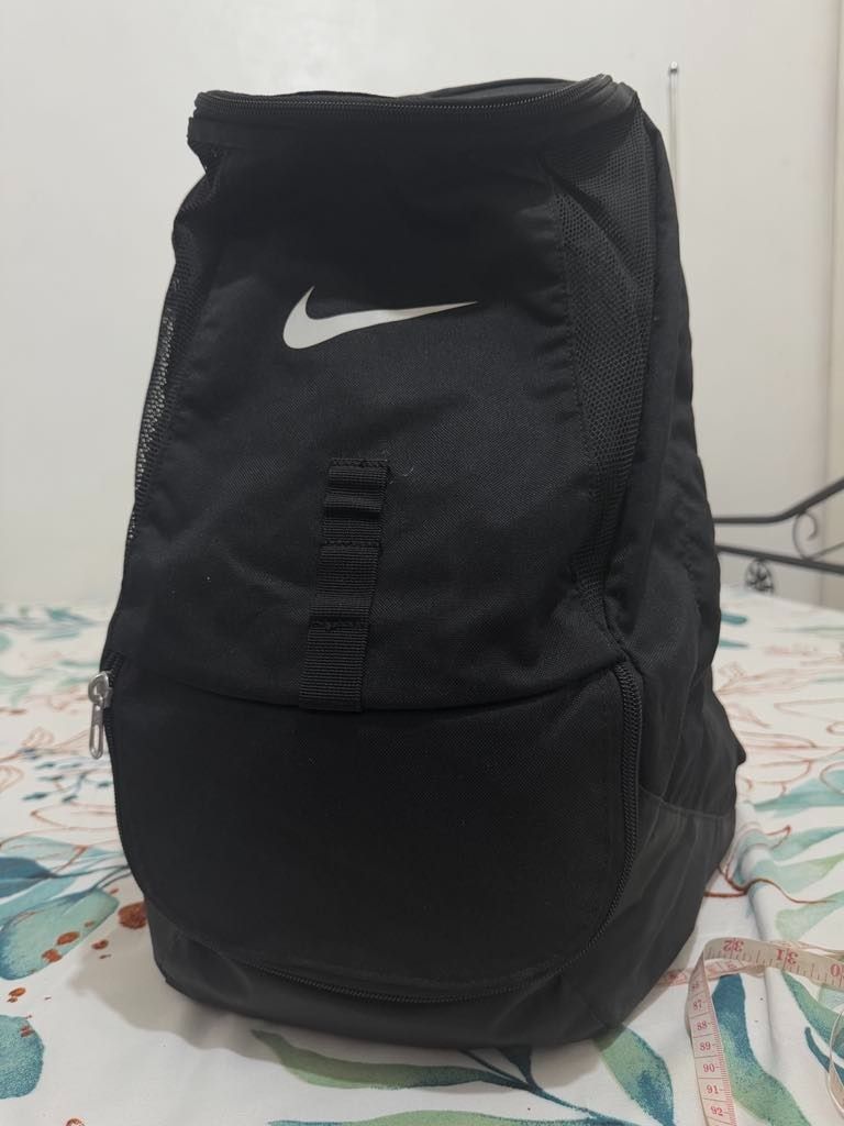Nike Club Team Swoosh Backpack Black (Unisex) Free size, Men's Fashion ...