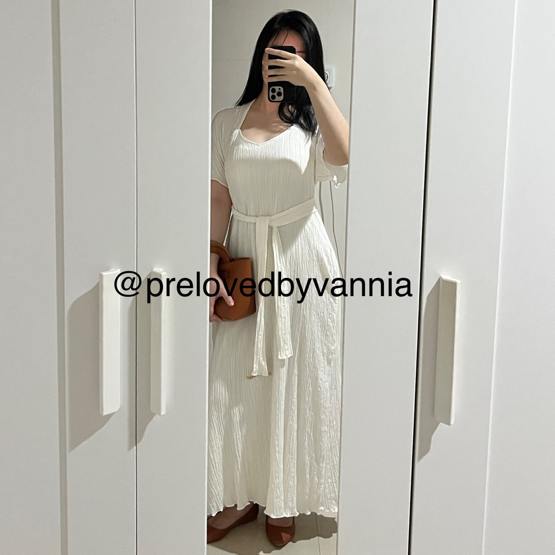 Nora Dress Broken White Long Dress PAFON Local Brand Umkm Lokal Gaun ...
