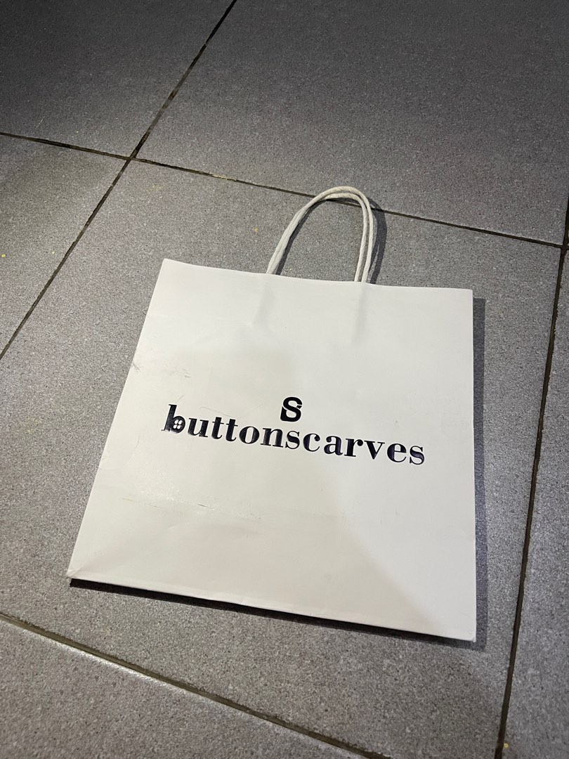 paper bag buttonscarves tas kado kertas, Fesyen Wanita, Tas & Dompet di ...