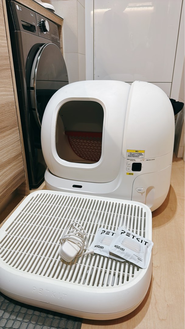 PETKIT Pura Max smart cat litter machine, Pet Supplies, Homes & Other ...