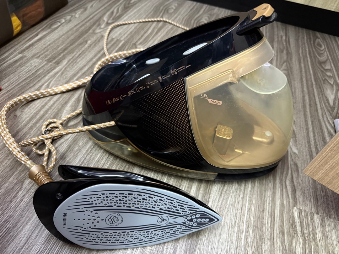 Phillips Steamer Iron (Faulty: no steam) Model GC 9862, TV & Home ...