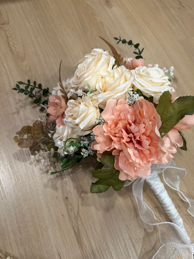 ROM Wedding hand bouquet, Hobbies & Toys, Stationery & Craft, Flowers ...