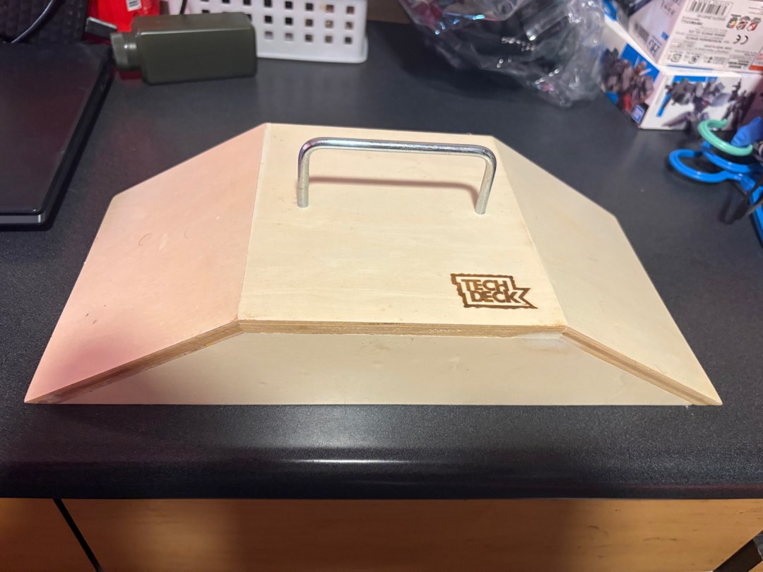 Tech Deck Shred Pyramid, Hobbies & Toys, Toys & Games on Carousell