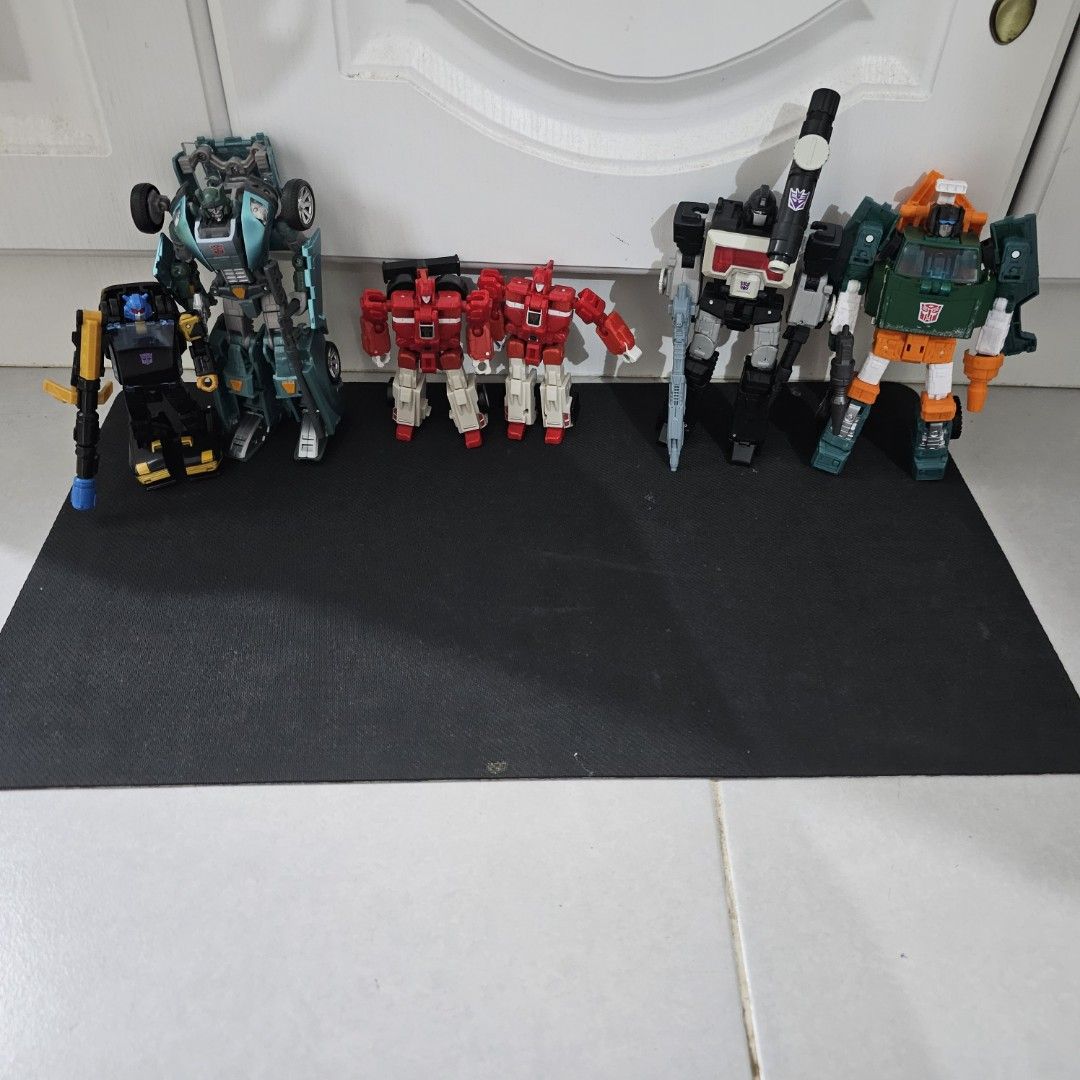 Transformers Generations Select, United, Earthrise, Shattered Glass ...