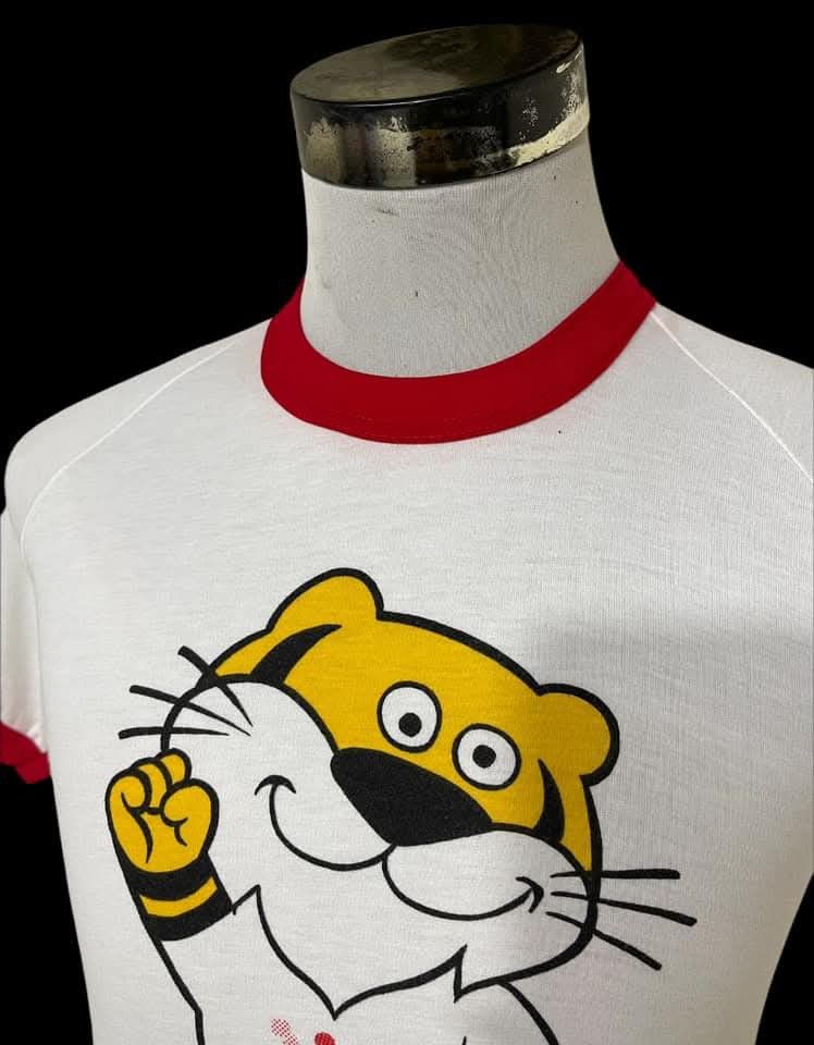 Vintage Ringer Tiger 80s, Men's Fashion, Tops & Sets, Tshirts & Polo ...