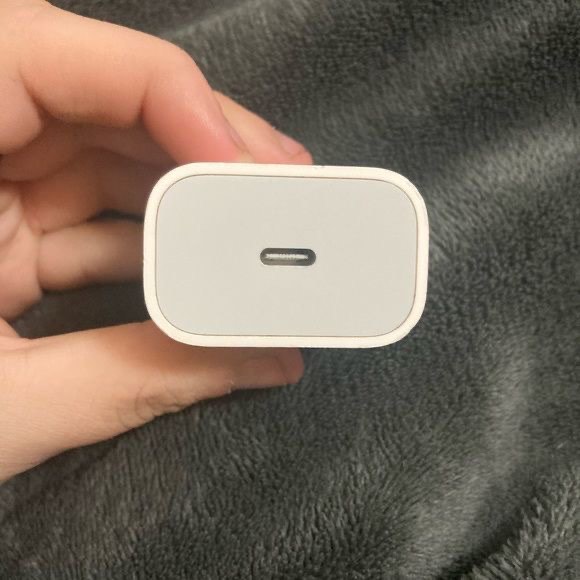Apple 20W USB-C Power Adapter, Mobile Phones & Gadgets, Mobile & Gadget ...