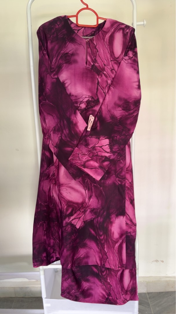 Baju Kurung Raya Pahang Purple, Women's Fashion, Muslimah Fashion, Baju ...