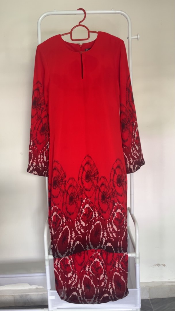 Baju kurung raya merah red Sireh Pinang, Women's Fashion, Muslimah ...