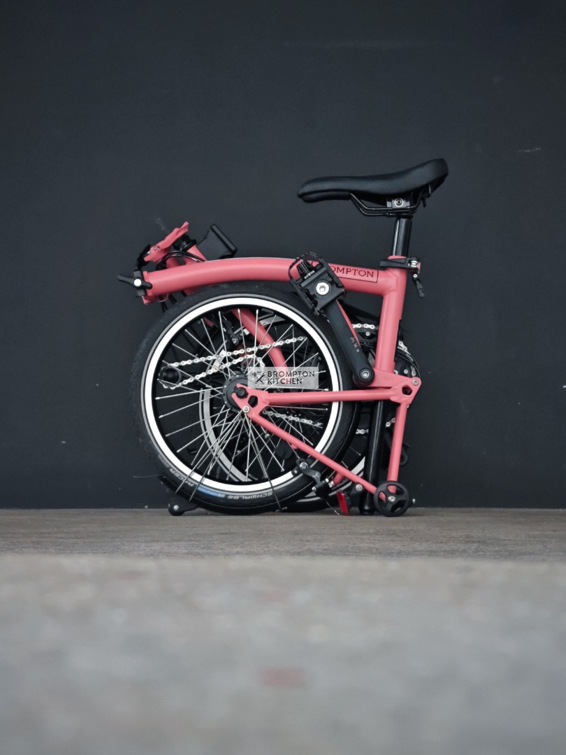Brompton C line 12 speed M Bar Flamingo pink, Sports Equipment ...