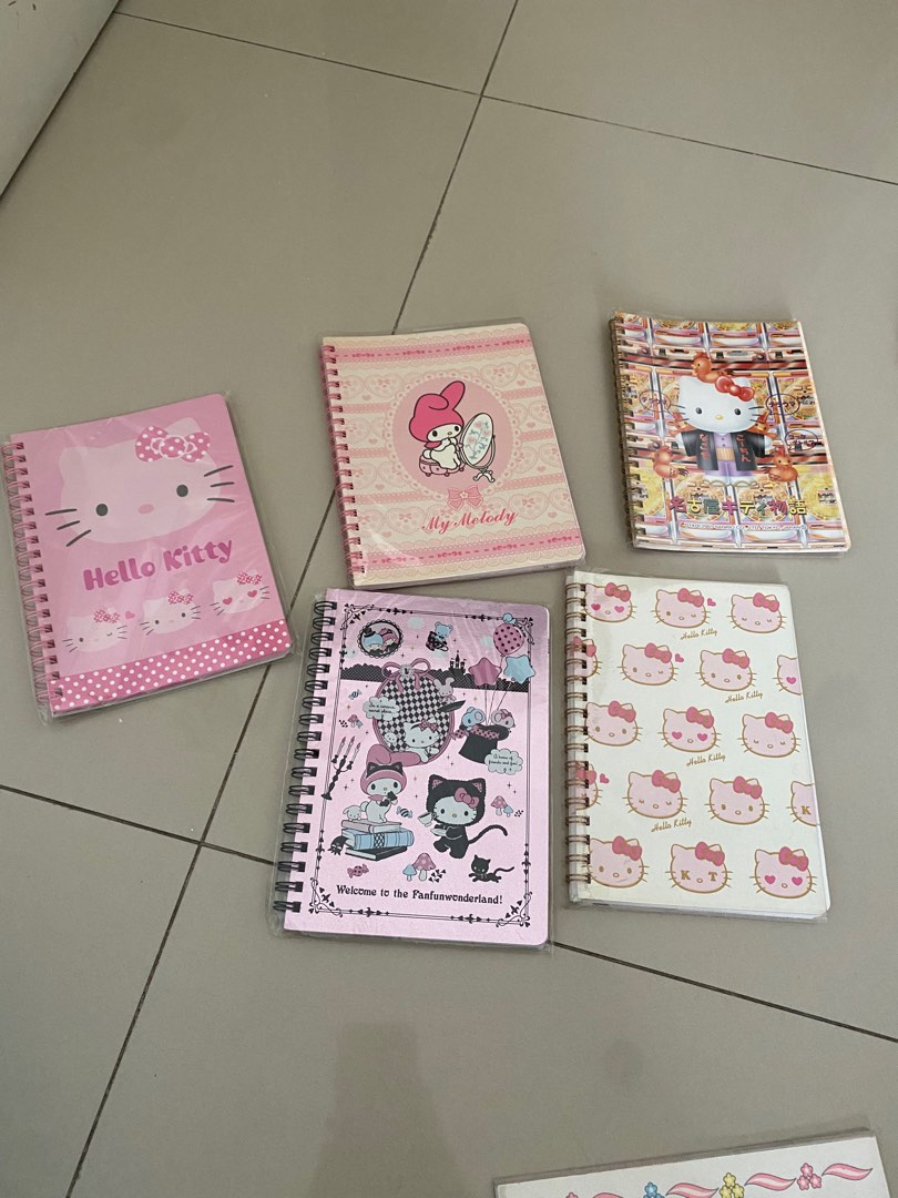 buku tulis 5 biji hello kitty kuromi my melody asli jepang, Buku & Alat ...