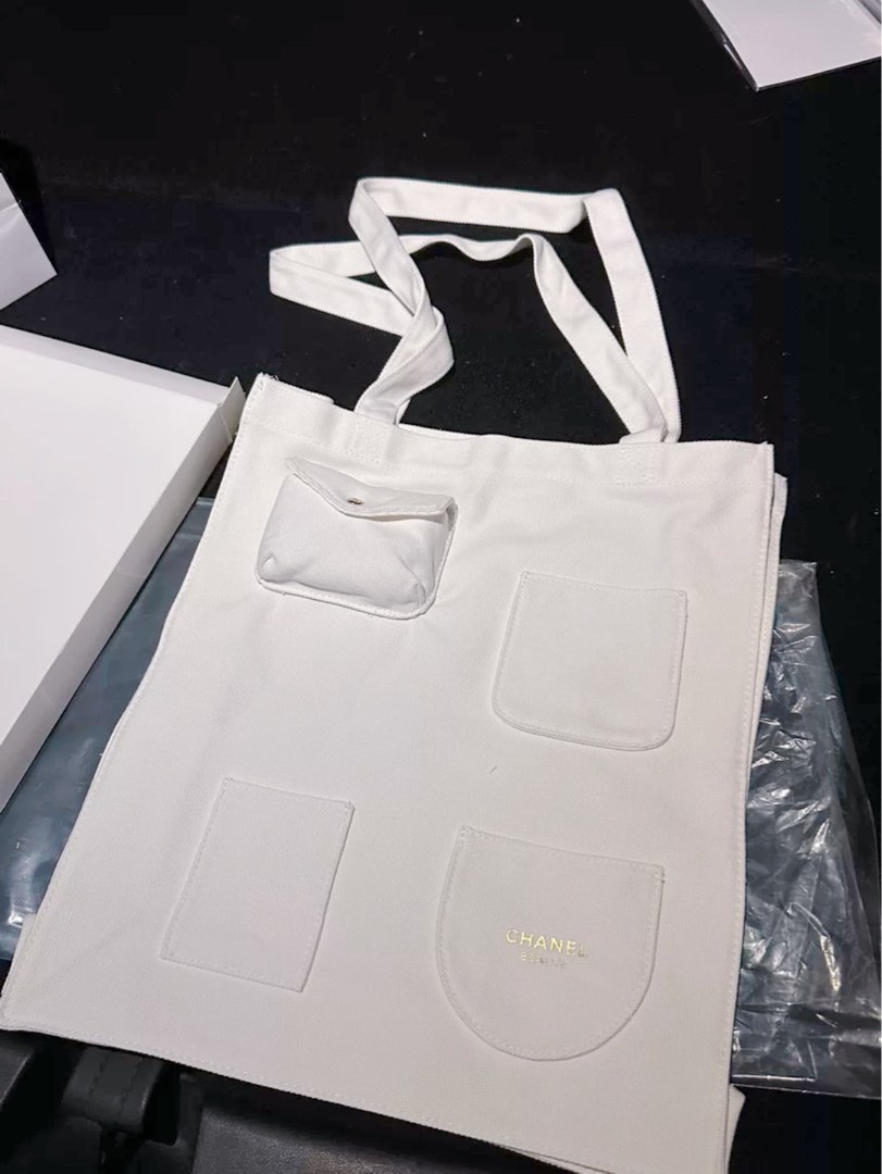 Chanel VIP Tote Bag, Luxury, Bags & Wallets on Carousell
