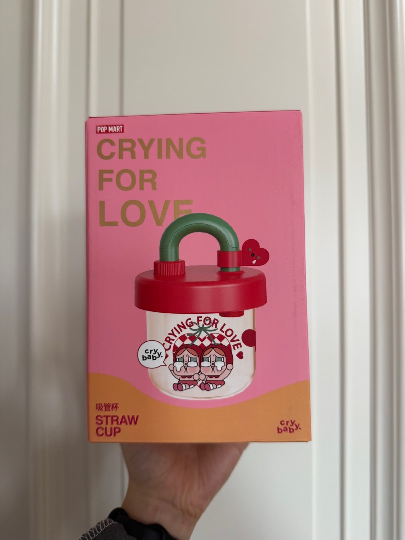CRYBABY Crying for Love Straw Cup, 傢俬＆家居, 廚具和餐具, 餐具和餐具 - Carousell