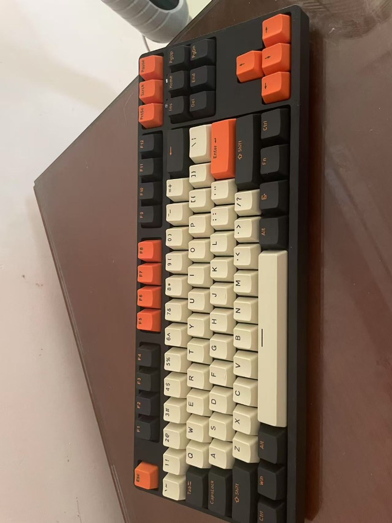 GANSS-87D mechanical keyboard, cherry blue switch, pbt keycaps. Bluetooth/cable dual mode ...