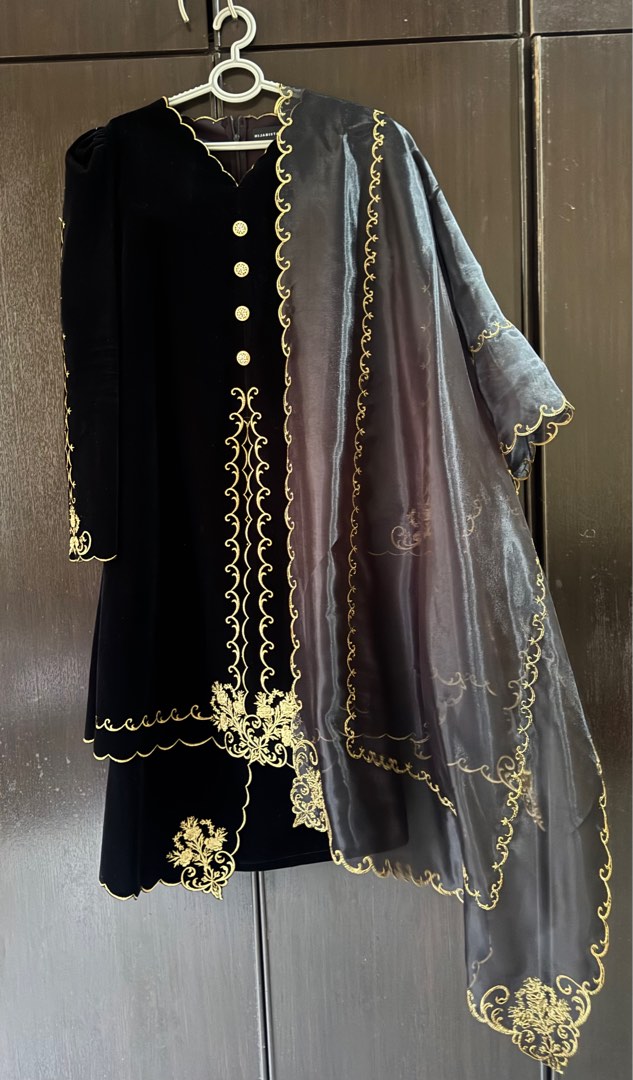 Hijabistahub - Naifah Kebaya (Black), Women's Fashion, Muslimah Fashion ...