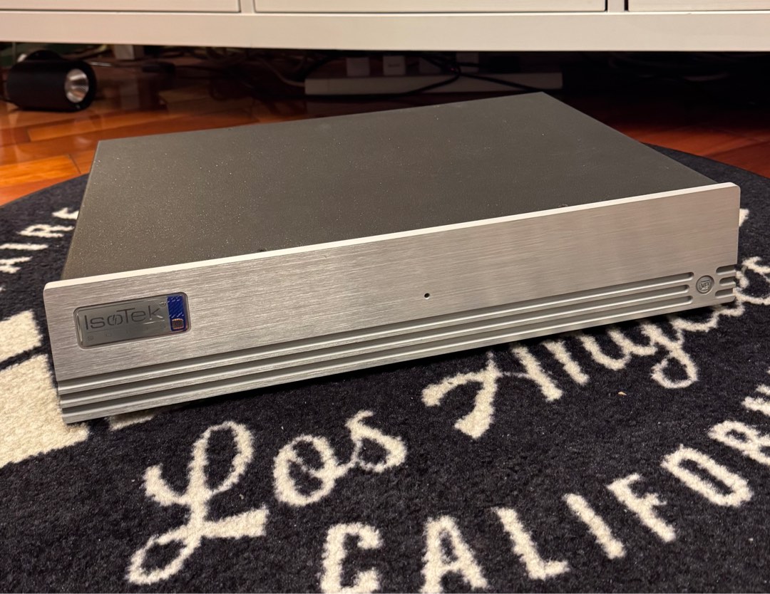 Isotek Evo3 Solus 6 way 13A mains conditioner. 英式電源處理器。效果：畫面靚，聲音甜美。, 音響 ...