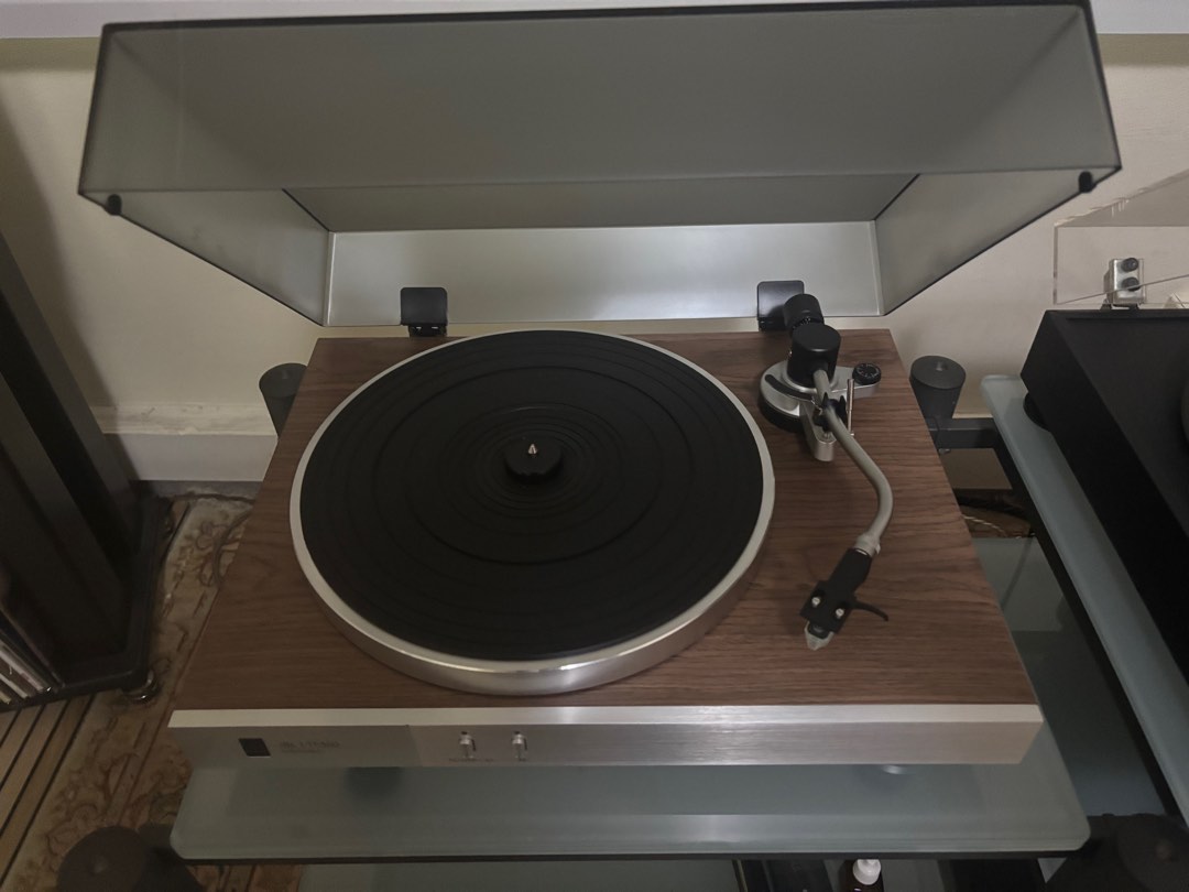 JBL Turntable TT350 Classic, Audio, Other Audio Equipment on Carousell