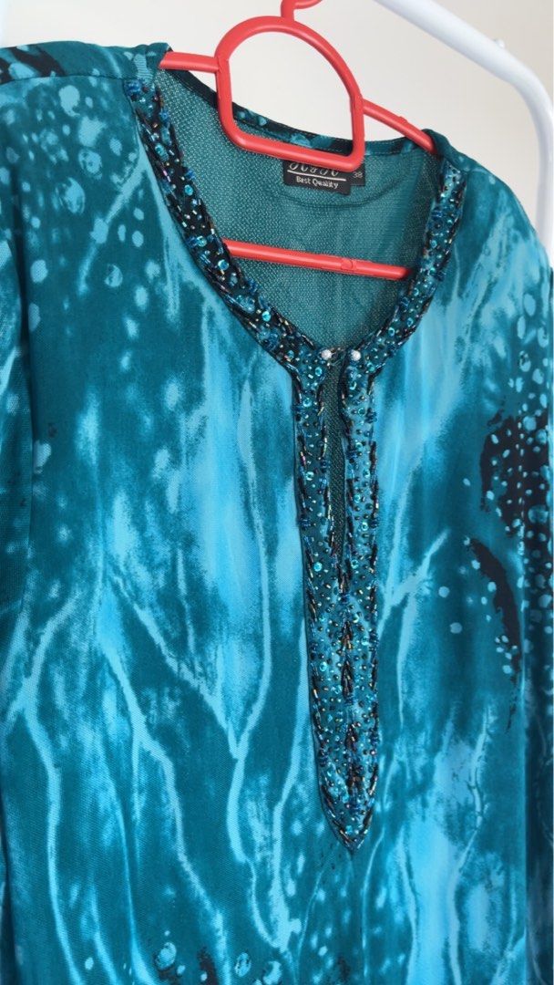 Jubah Raya Biru (Blue), Women's Fashion, Muslimah Fashion, Kaftans ...
