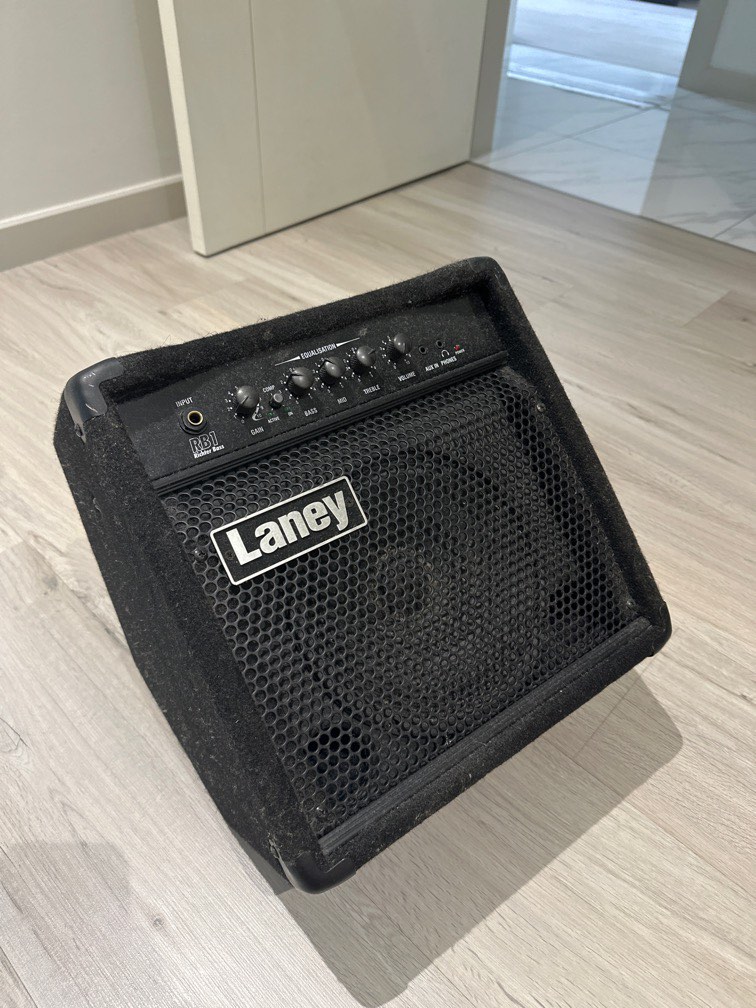 Laney RB1 15 Watts Amplifier Bass Guitar Amp, Hobbies & Toys, Music & Media, Musical Instruments ...