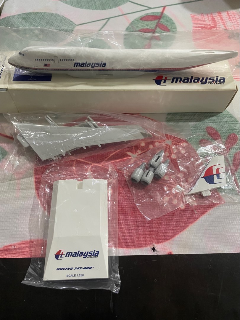 Malaysia Airlines B747-400 Aircraft Model, Hobbies & Toys, Collectibles ...