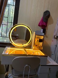 Meja rias led Dijual | Beli 100+ Meja rias led online | Carousell Indonesia