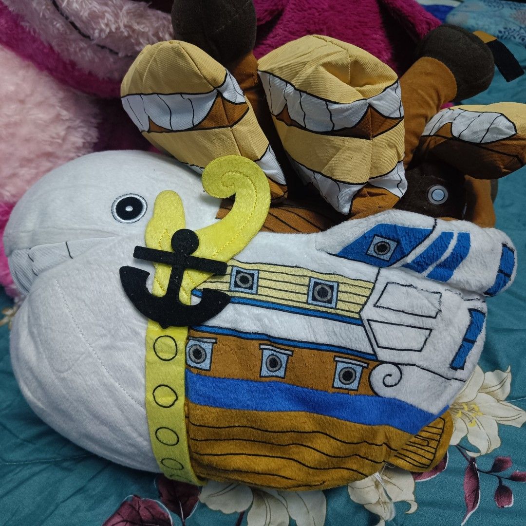 Moby Dick One Piece (kapal one piece) - RARE, Hobbies & Toys, Toys ...