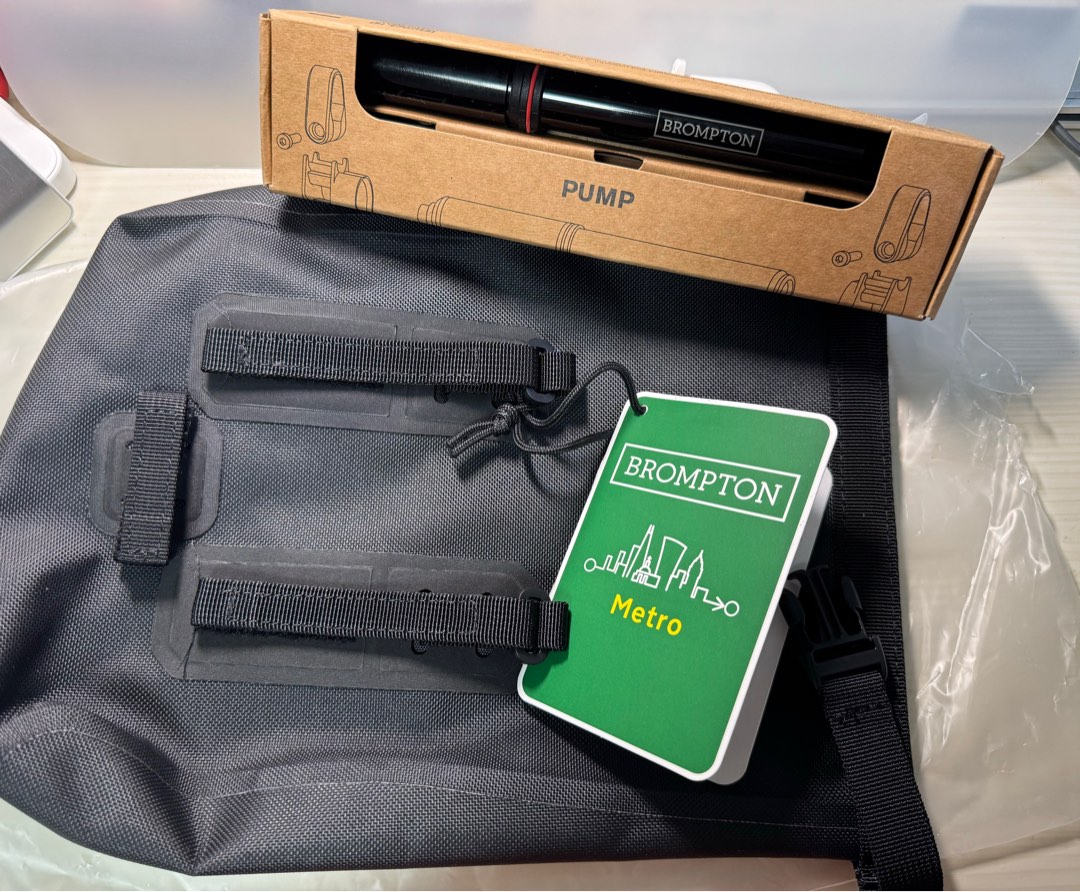 [NEW] Brompton Pump with Mounting Brackets & Metro Waterproof Pouch ...