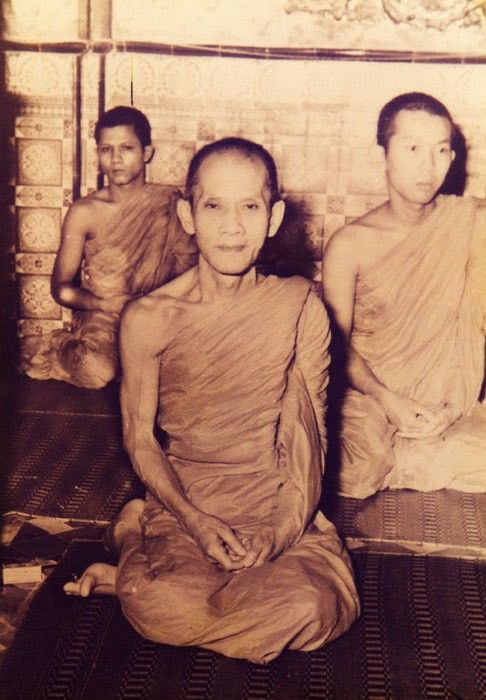 Phra Somdej Than Bua Rasami, Hobbies & Toys, Collectibles & Memorabilia ...