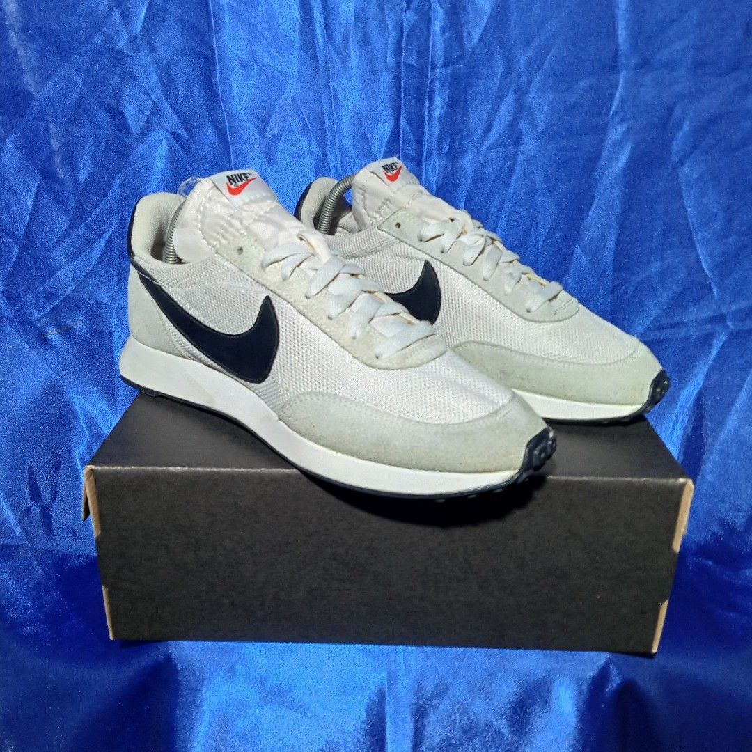 Preloved/Thrift Sepatu Sneakers Pria Nike Tailwind 79 Phantom White ...