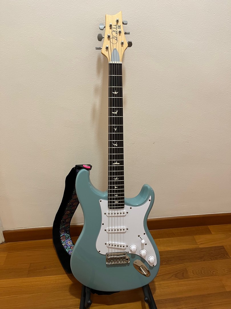 PRS Silver Sky SE Stone Blue Rosewood, Hobbies & Toys, Music & Media ...