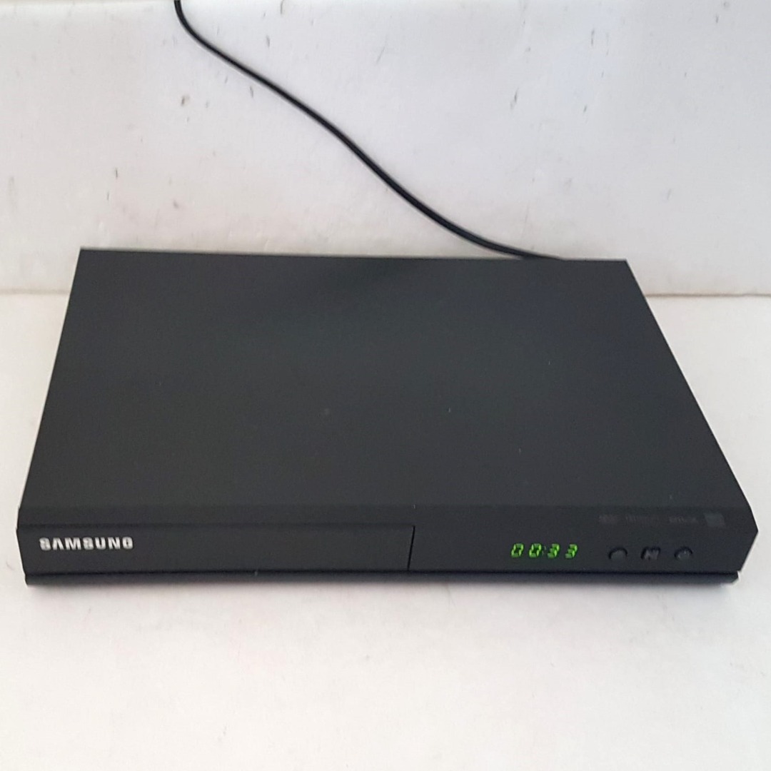 SAMSUNG Digital Video Disc Player, Ultra Slim Model DVD-E350, Dolby ...