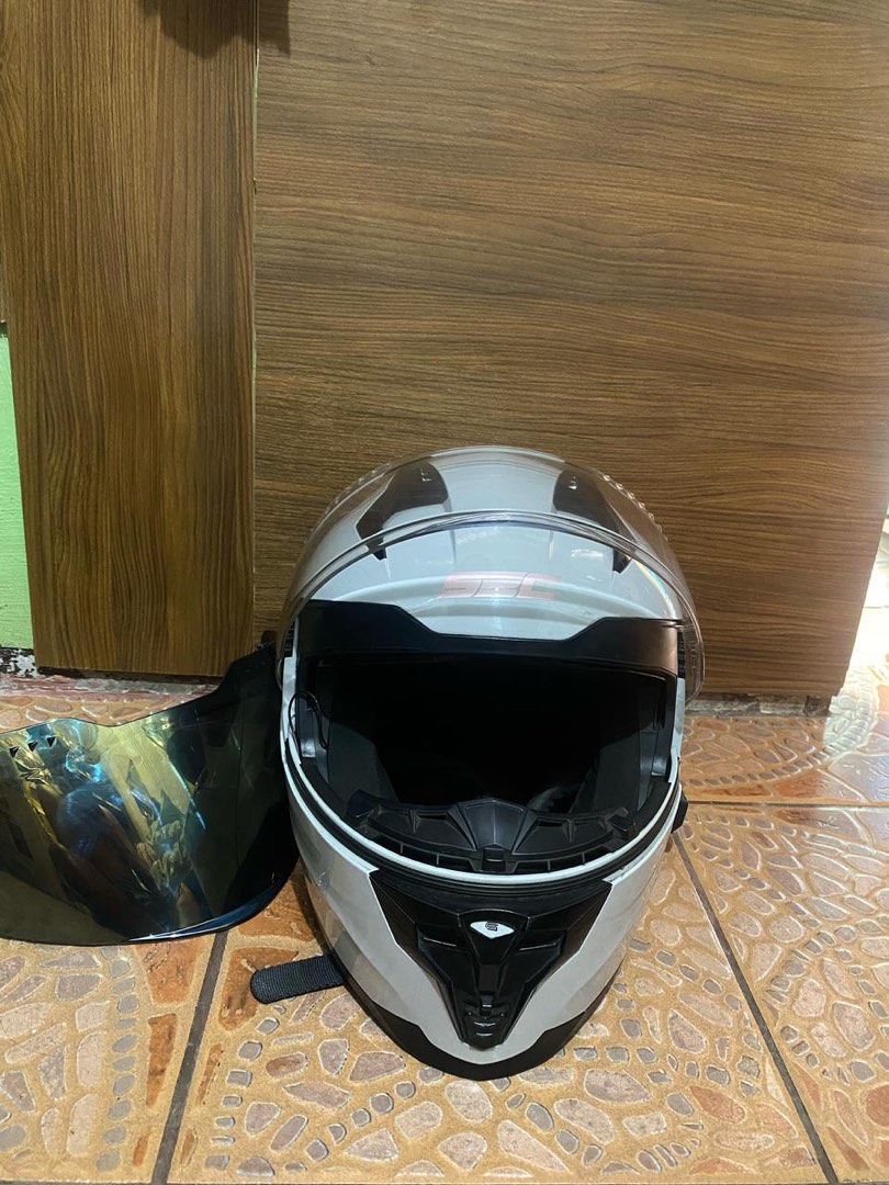 SEC HELMET IN WHITE AND PINK WITH INTERCOM, Motorbikes, Motorbike Parts ...