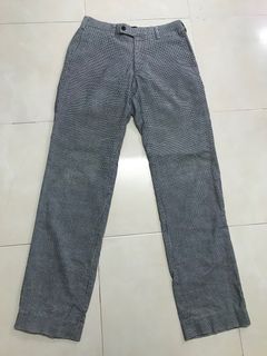 Slack uniqlo, Men's Fashion, Bottoms, Jeans on Carousell