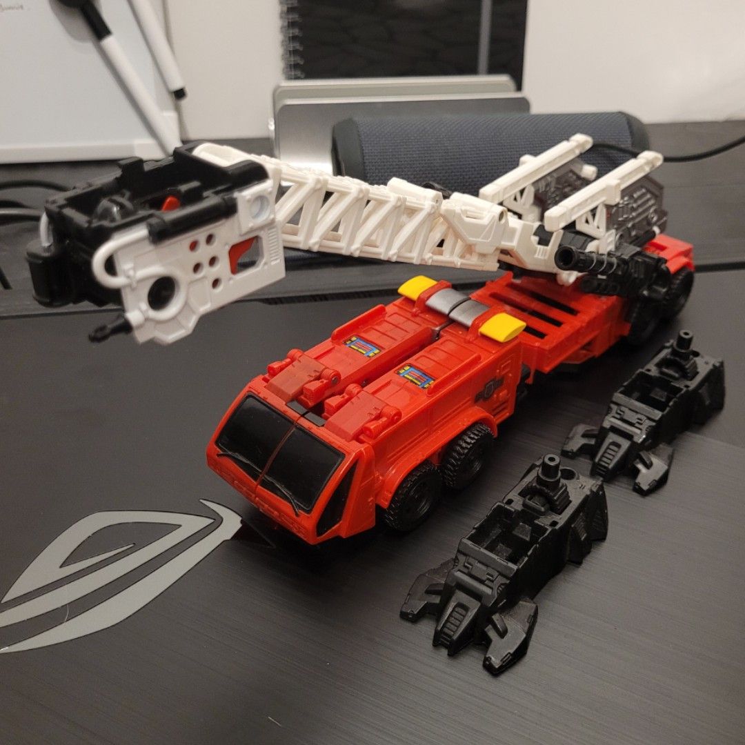 Transformers Generations Power of the Primes (POTP) Inferno, Hobbies ...