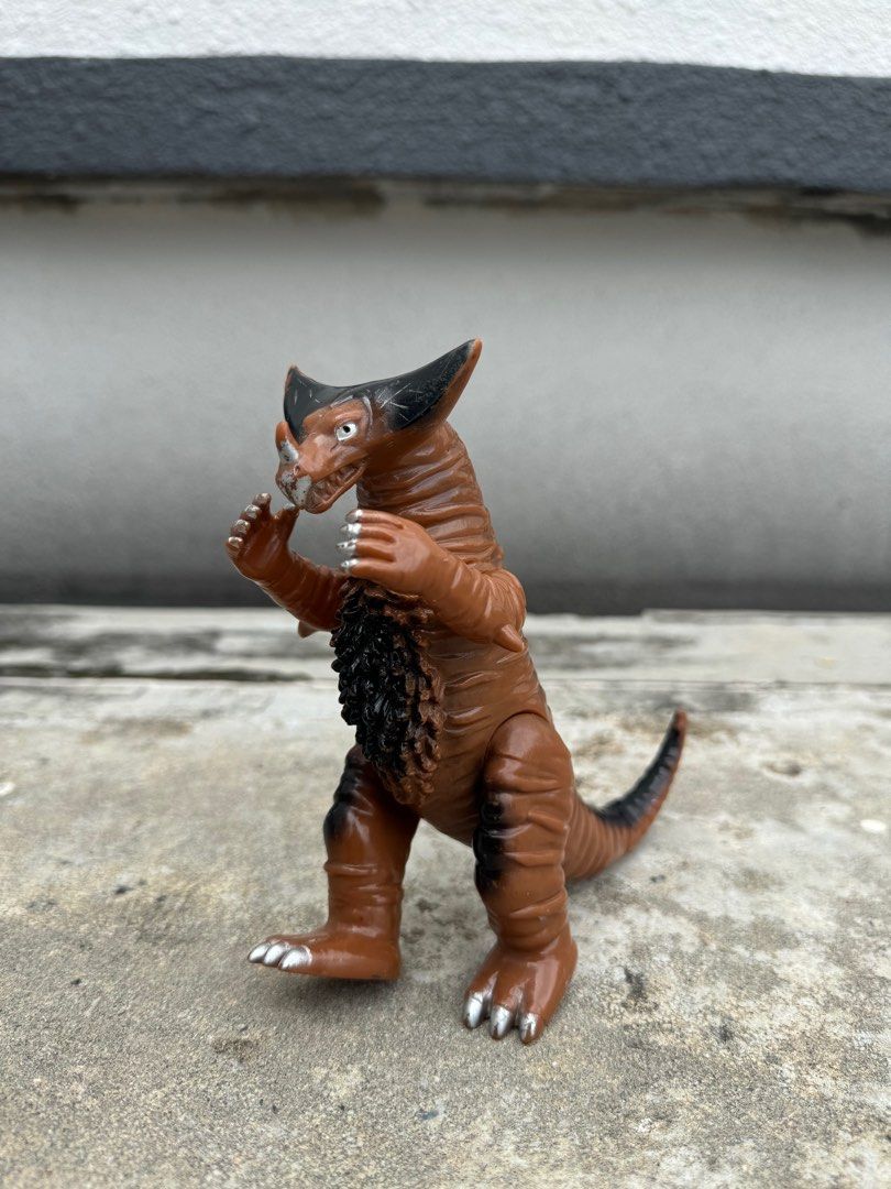 Vintage Figure 1983 Gomora Ultra Monster Bandai Japan Ultraman Kaiju 6 ...