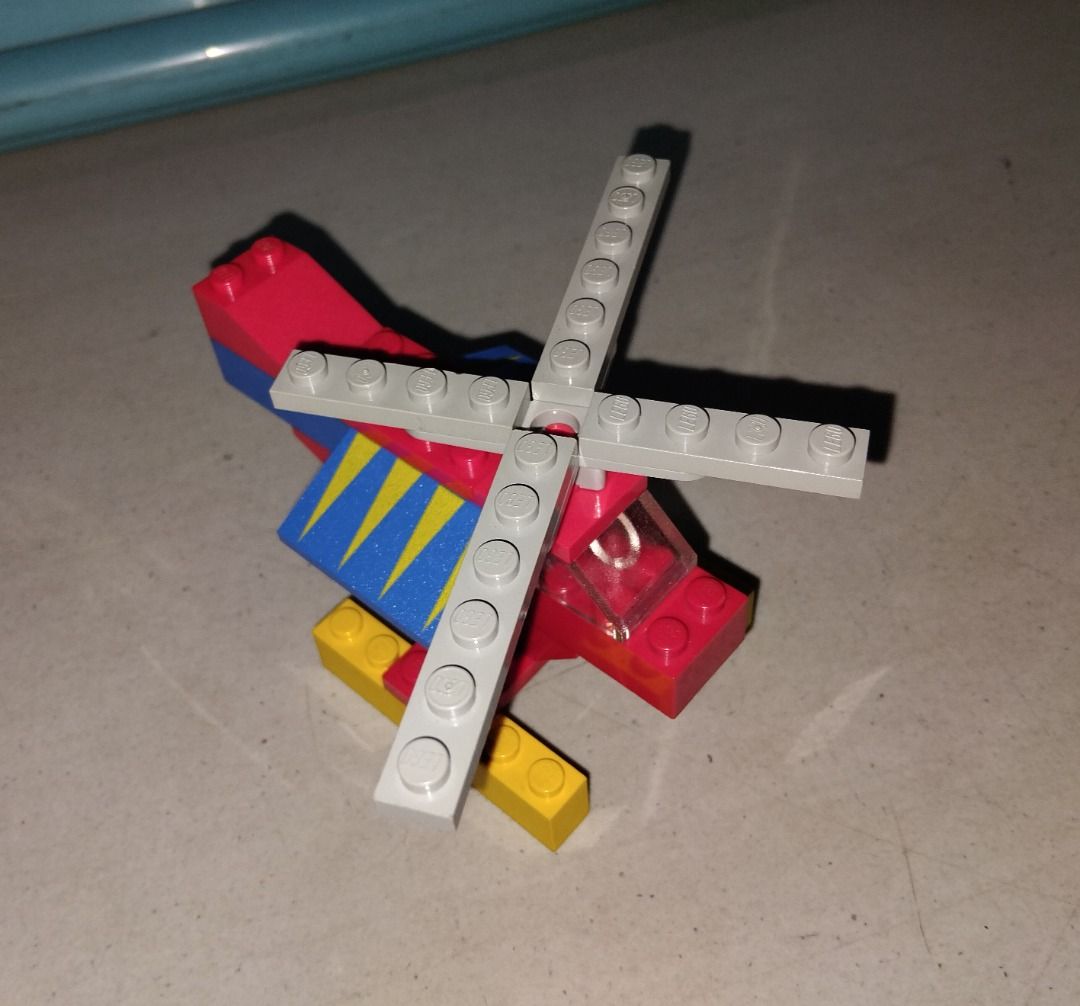 2 sets 1997 Lego - Lego 1825: Racing Car and Lego 1827: Helicopter ...