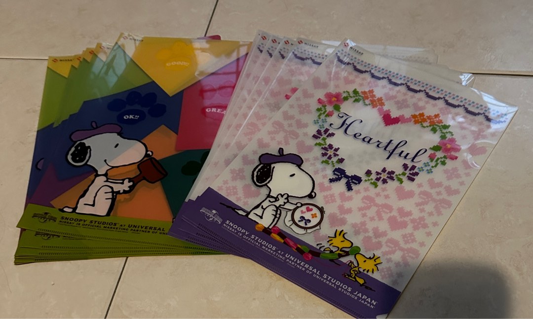 A4 Snoopy Folder, Everything Else on Carousell
